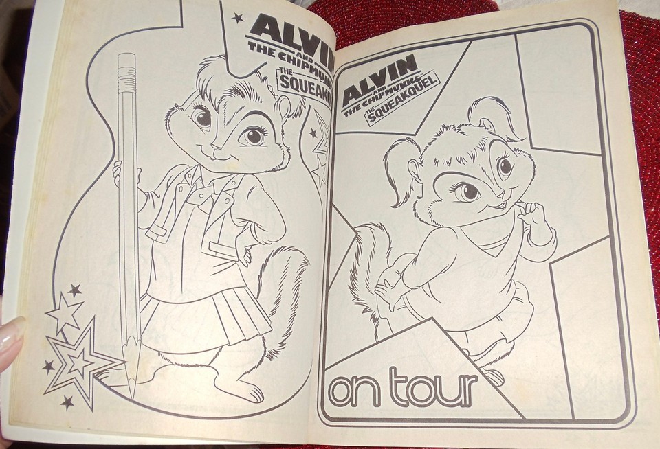 ALVIN and THE CHIPMUNKS SQUEAKQUEL COLORING BOOK CHIPETTES Simon ...