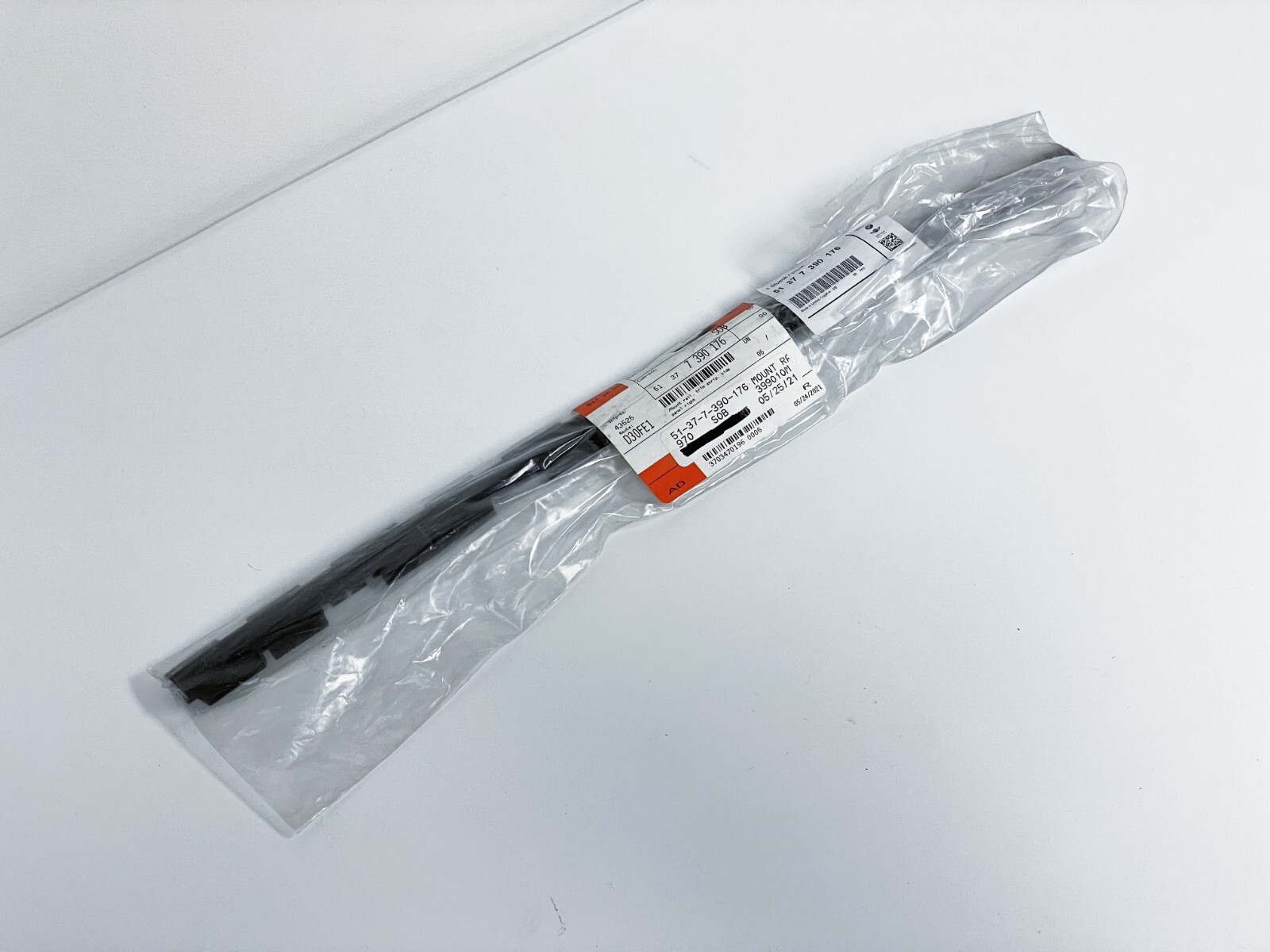 Genuine Mini Belt Molding Retainer Strip 51-37-7-390-176 for sale ...