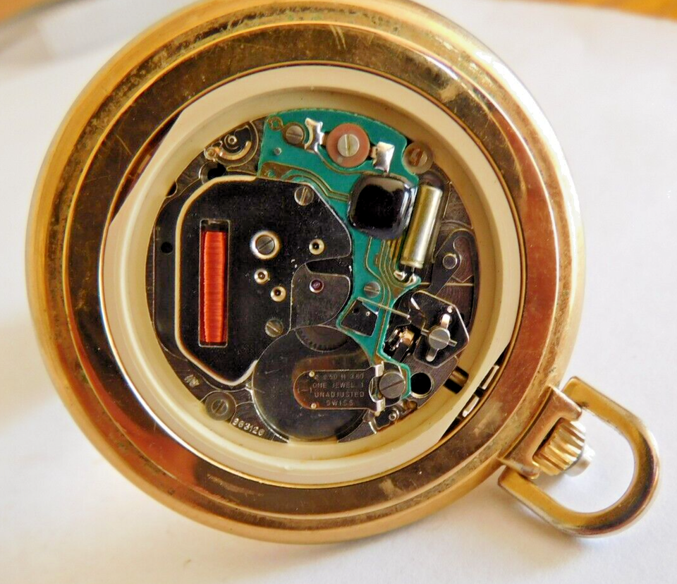 ESA 963-126 POCKET WATCH. COLIBRIA QUARTZ DATE RUNNING, NEEDS CLEANING ...