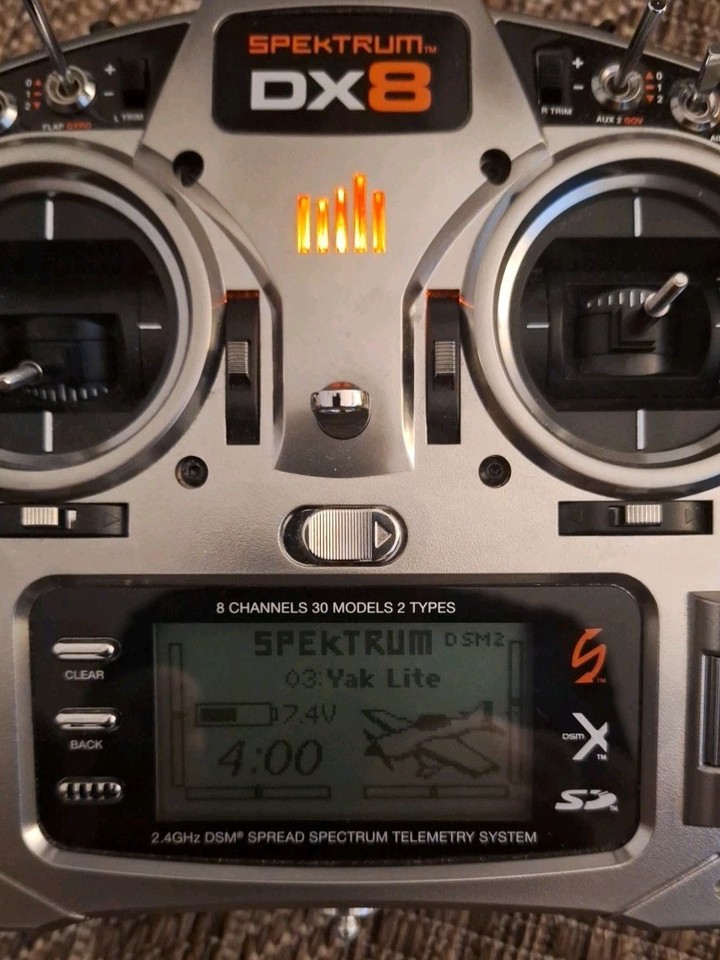 Spektrum DX8 8-Channel 2.4GHz DSMX Radio System MD2 with AR8000 ...