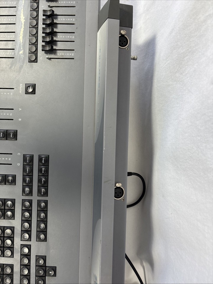 *UNTESTED* Powers On* Vintage ETC Express 250 Lighting Control Console ...