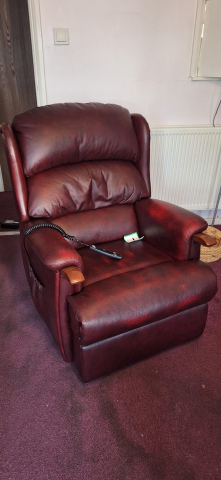 HSL AYSGARTH OAK KNUCKLE SUPER PETITE SINGLE RISE/RECLINER LEATHER ...