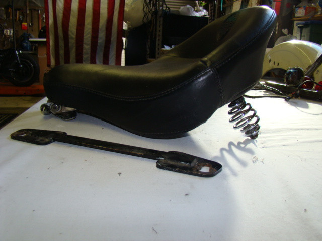 Harley FXR Police seat + mounts + springs FXRT FXRP FXRD FXRS FXLR ...
