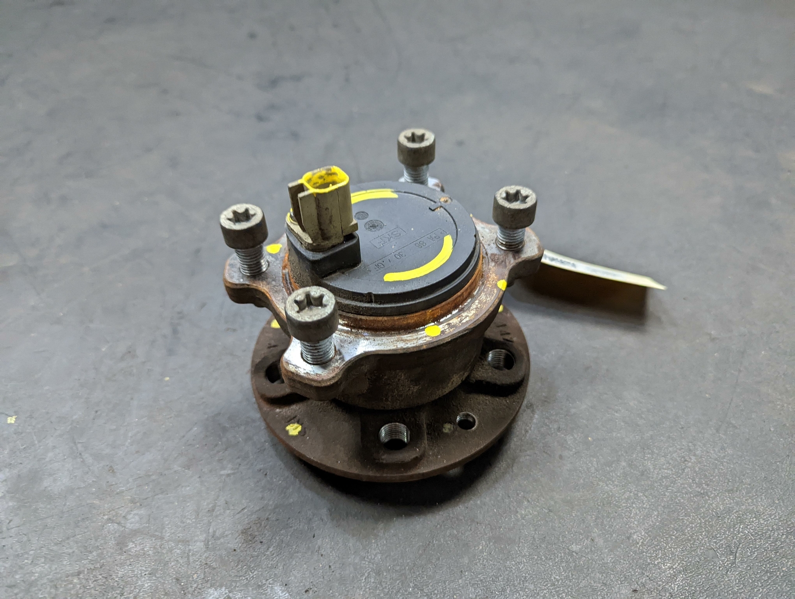 Rear Wheel Bearing Hub 2018 Volvo S60 31329968 2011-2013 2014 2015 2016 ...