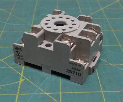 Idec Relay Socket SR3P-05 35144 25710 11-Pin 300 VAC 10 Amps Screw ...