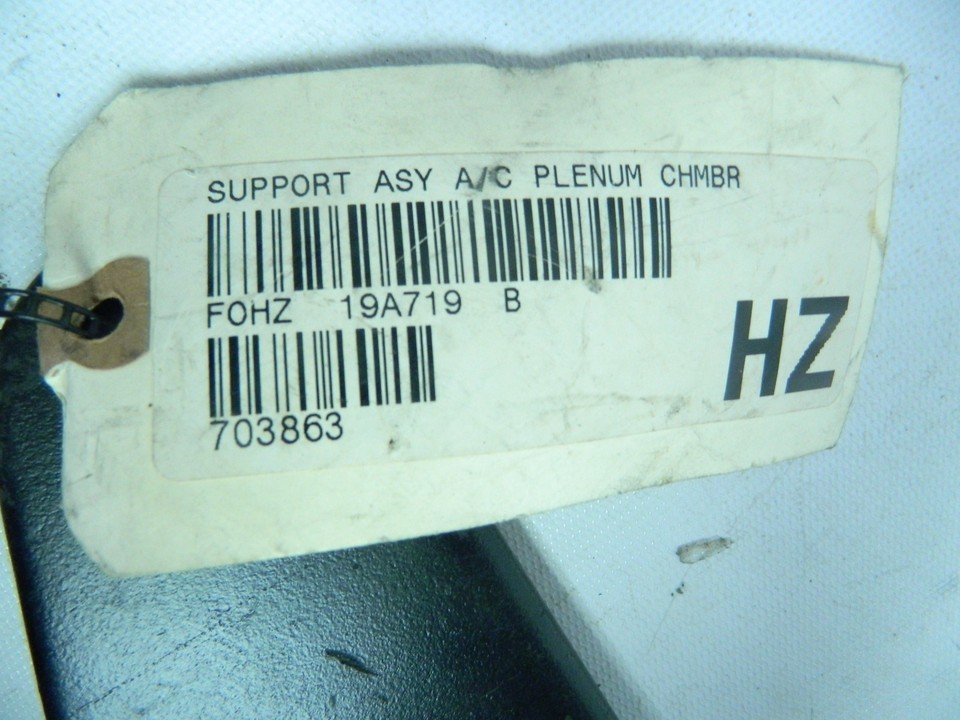 New OEM Ford Medium Heavy Truck A/C Plenum Chamber Support Bracket ...