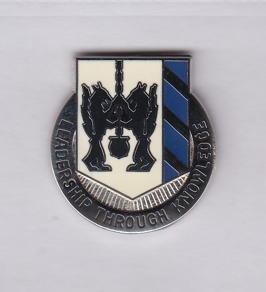 US Army ROTC Creighton University Omaha, Nebraska crest DUI badge P-23 ...