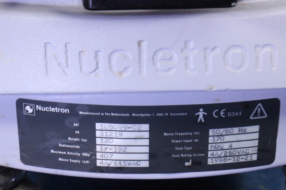 Elekta Nucletron MicroSelection HDR Brachytherapy Afterloader Treatment ...