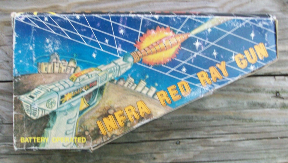 VINTAGE SCI-FI TOY SPACE GUN Battery Operated ORIGINAL BOX Laser Ray ...