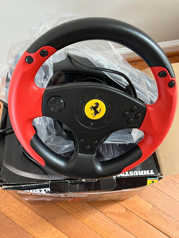 Thrustmaster Ferrari Racing Wheel Red Legend Edition + Pedal System PC ...