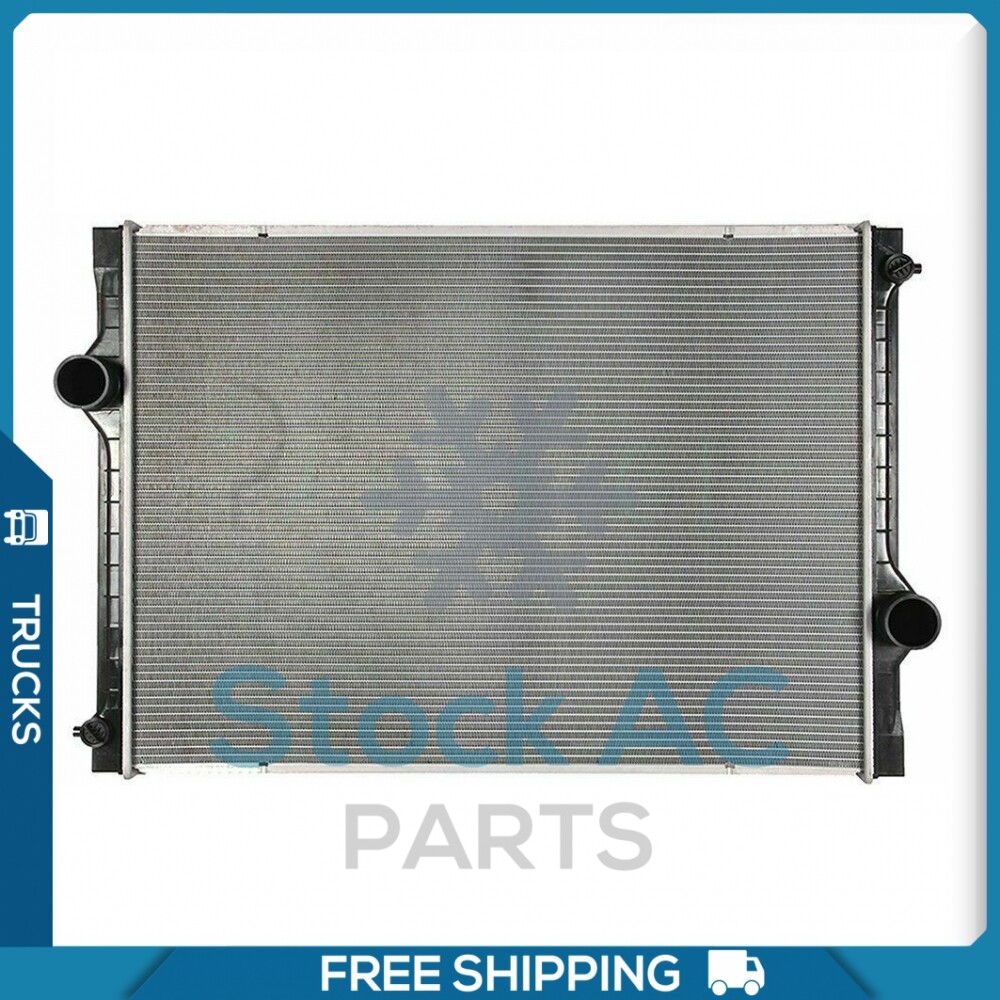 NEW Radiator for International 8100 8300 8600 9000 9400 - 1995 to 2003 ...