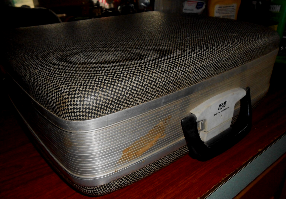 Vintage Typewriter SCM Smith Corona Clipper Portable Manual w/Case | eBay