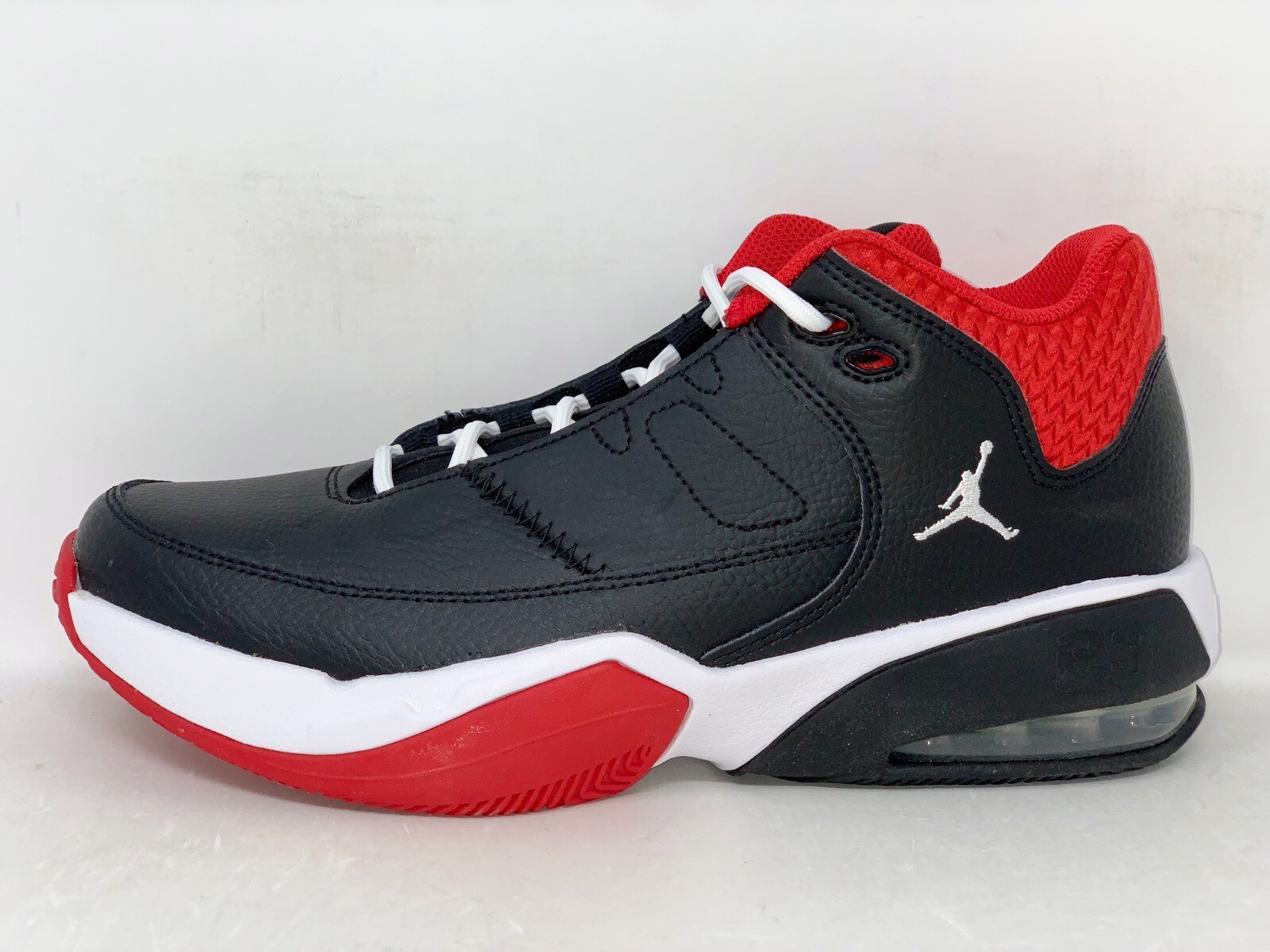 Air Jordan Max Aura 3 Bred Black Sneakers, Size 6Y / 7.5W BNIB DA8021 ...