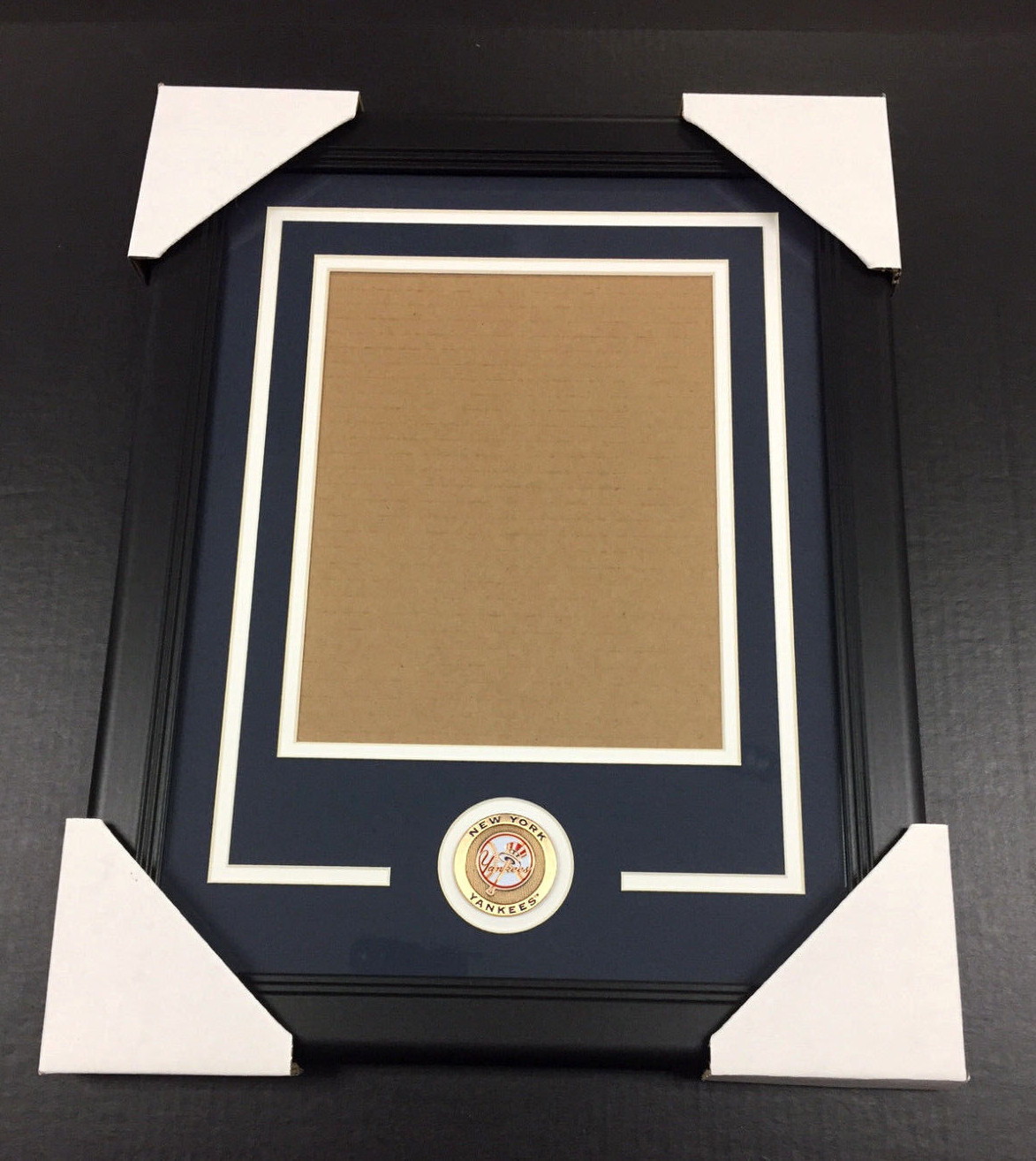 NEW YORK YANKEES Medallion Frame Kit 8x10 Photo Double Mat VERTICAL | eBay