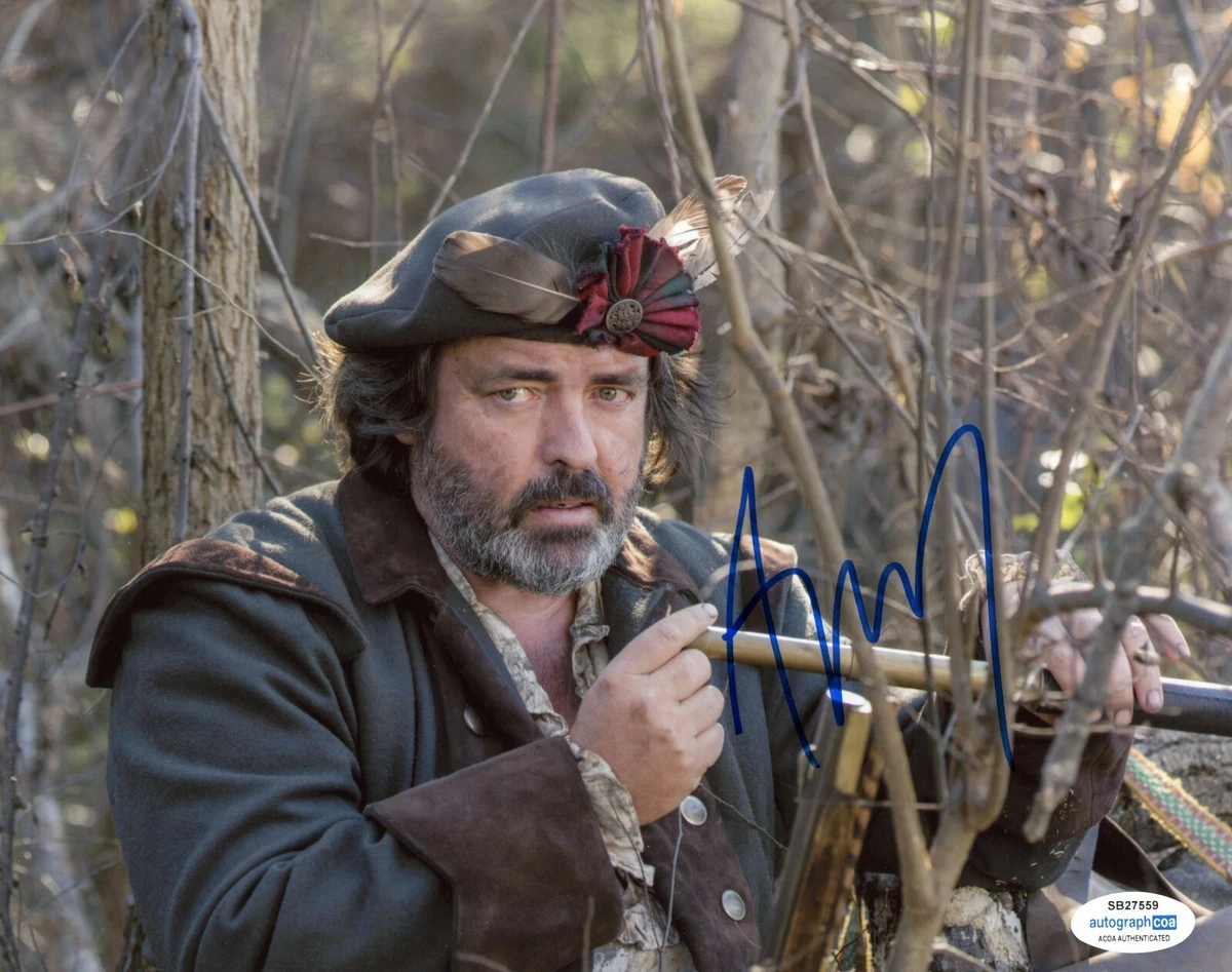 Angus Macfadyen Turn