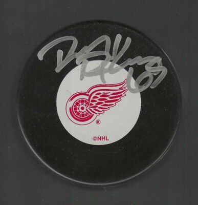 Danny DeKeyser Signed Detroit Red Wings Large Logo Puck | eBay
