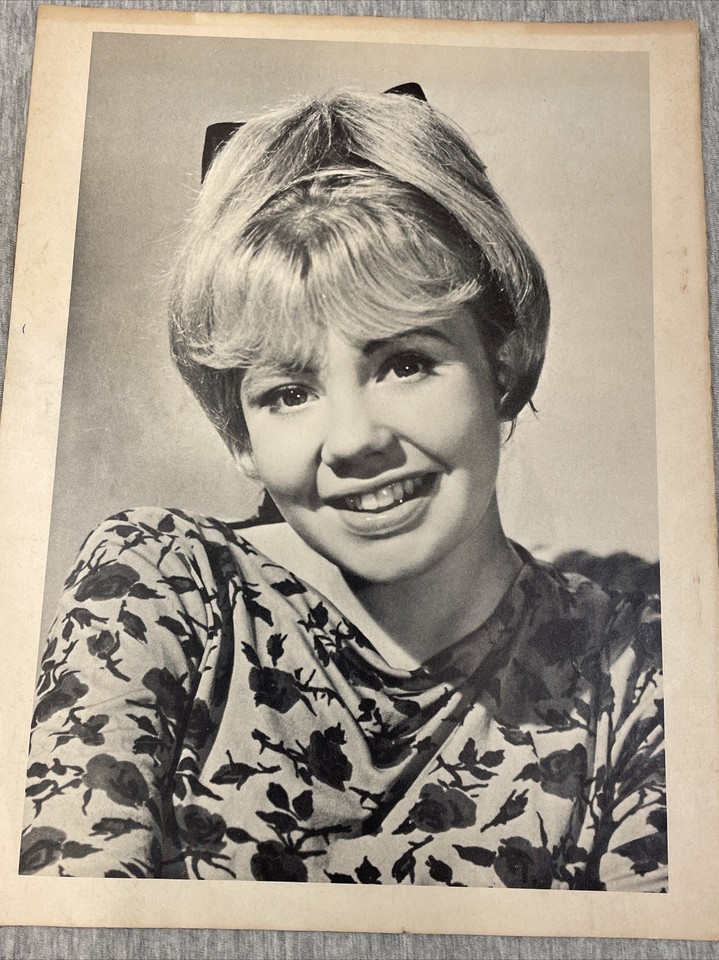 Vintage B&W Photos Of Hailey Mills And Richard Chamberlain; Back-to ...