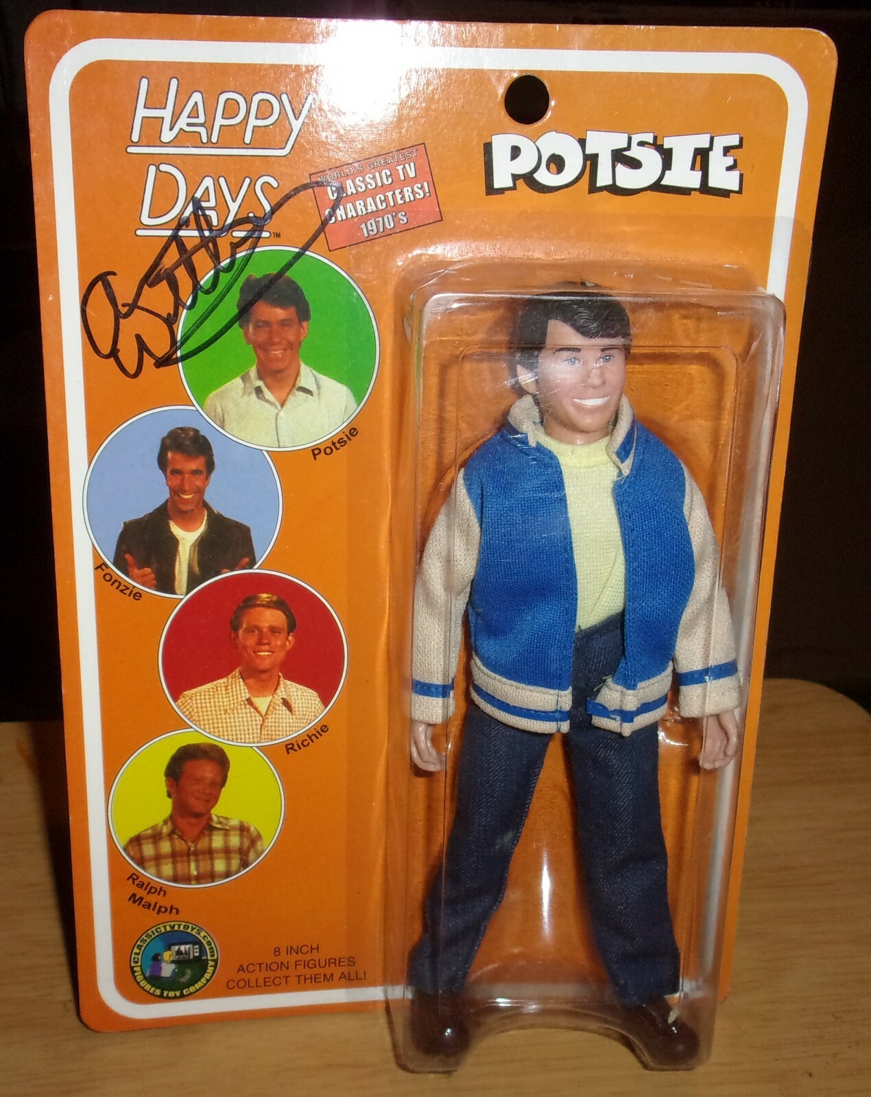 7 Happy Days figures Joanie , Potsie, Fonzie, Ralph all signed 2 Richie ...