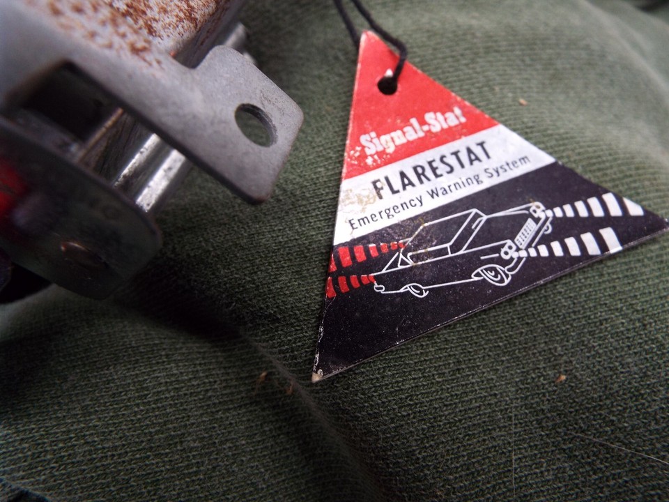 SIGNAL_STAT FLARESTAT HAZARD SWITCH PART NO. 105-12V ford chevy | eBay