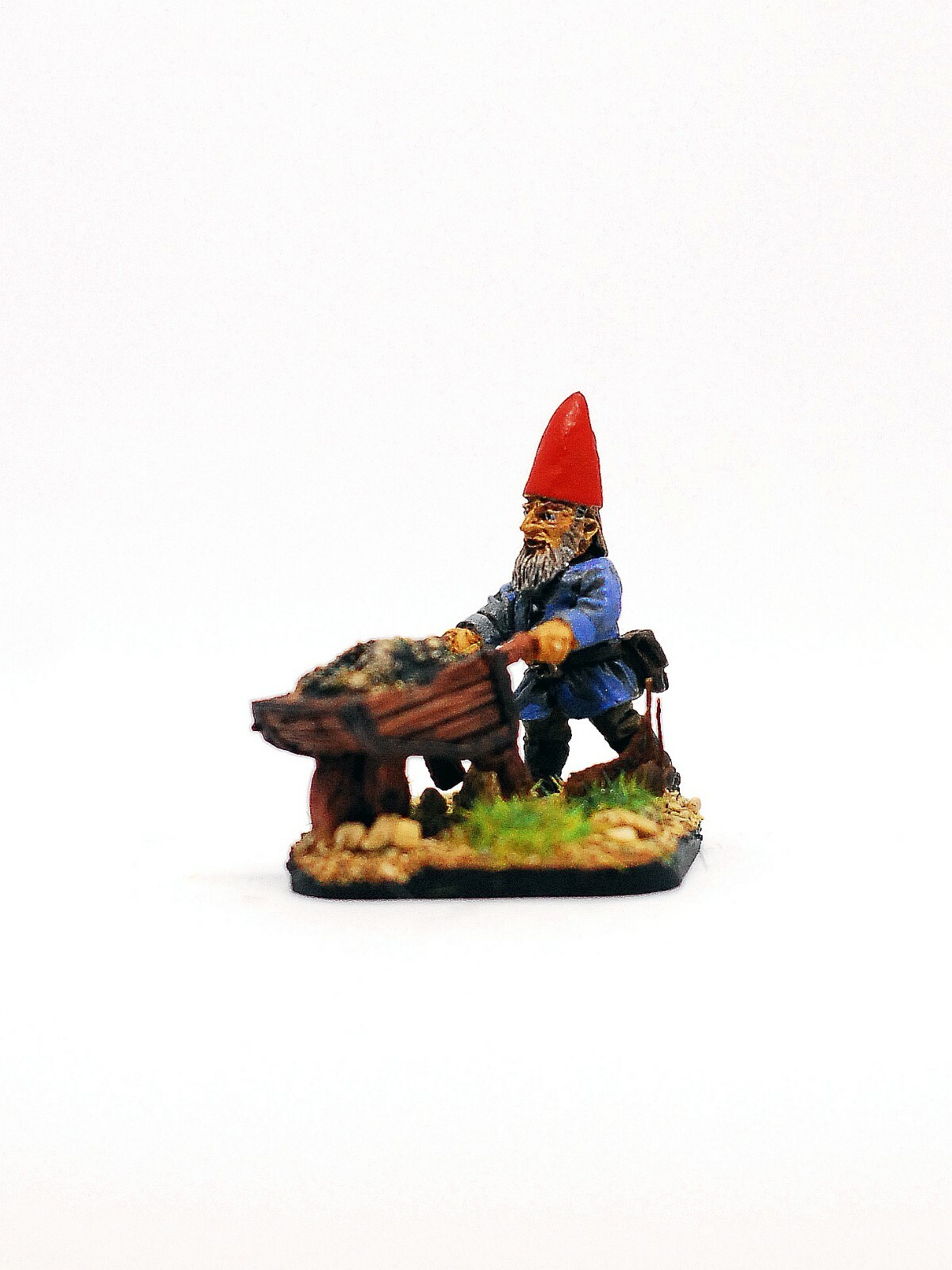 28mm painted male gnome with wheelbarrow. Midlam Miniatures | eBay