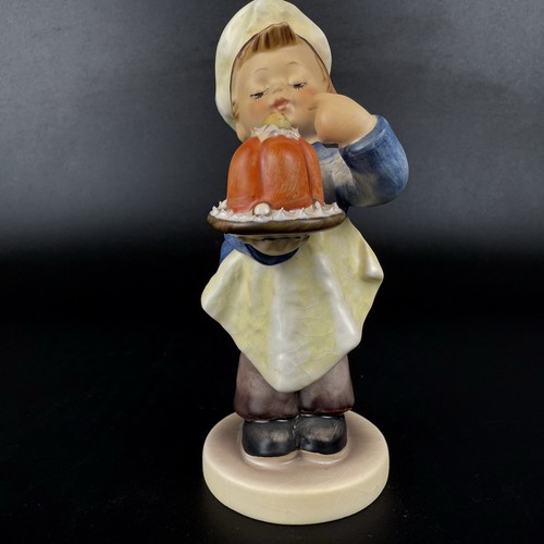 Goebel Hummel Baker #128 5" Tall TMK-5 1972-1979 Boy Chef Baking Cake ...