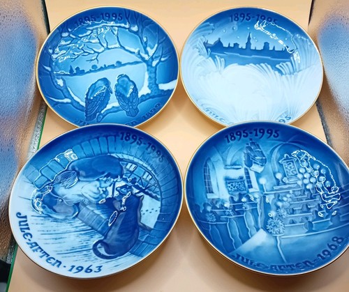 BING & GRONDAL ROYAL COPENHAGEN 4X6, "CHRISTMAS PLATES BLUE GOLD TRIM ...