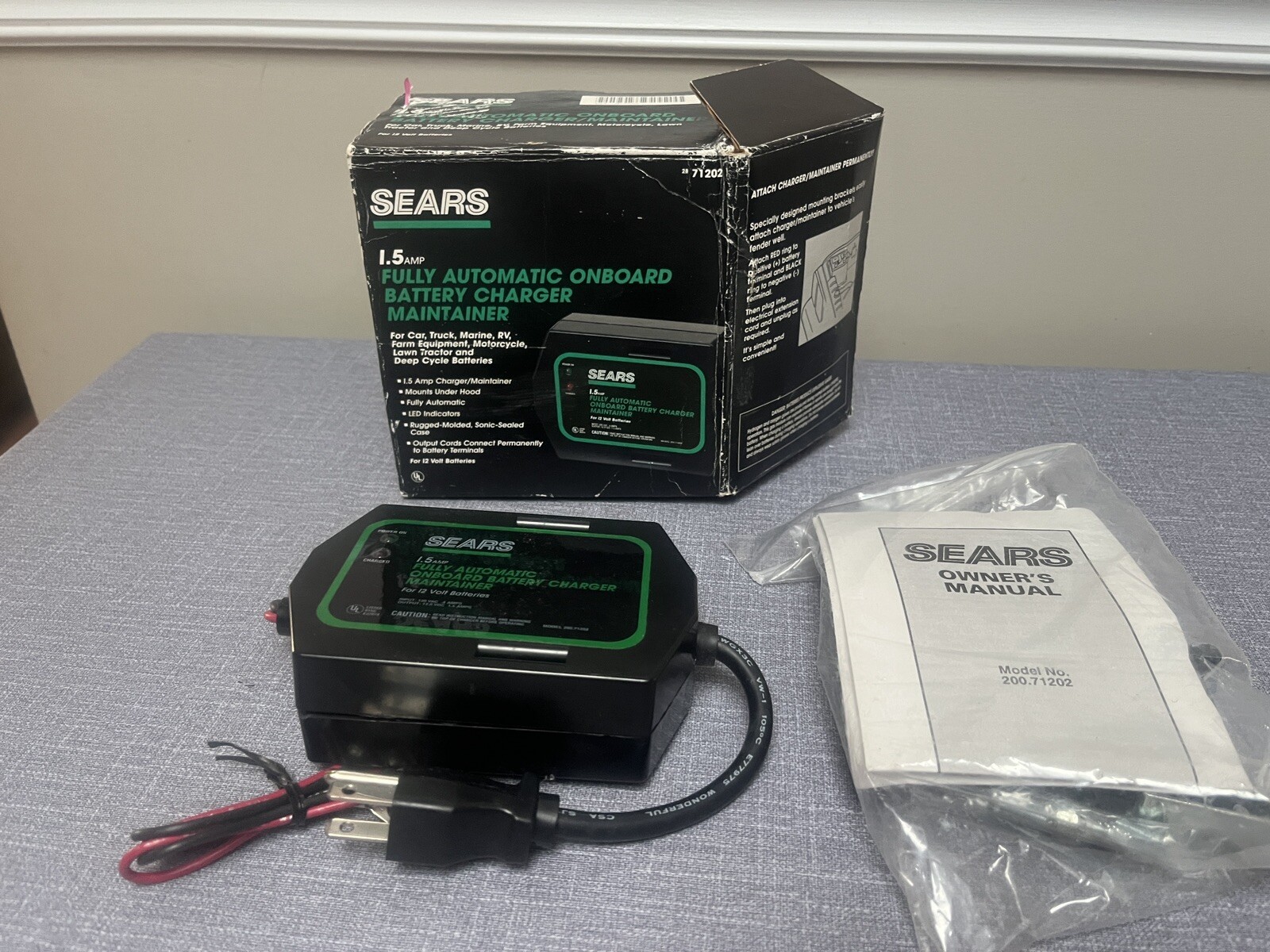 SEARS 1.5amp Fully Automatic Onboard Battery Charger Maintainer 71202 ...