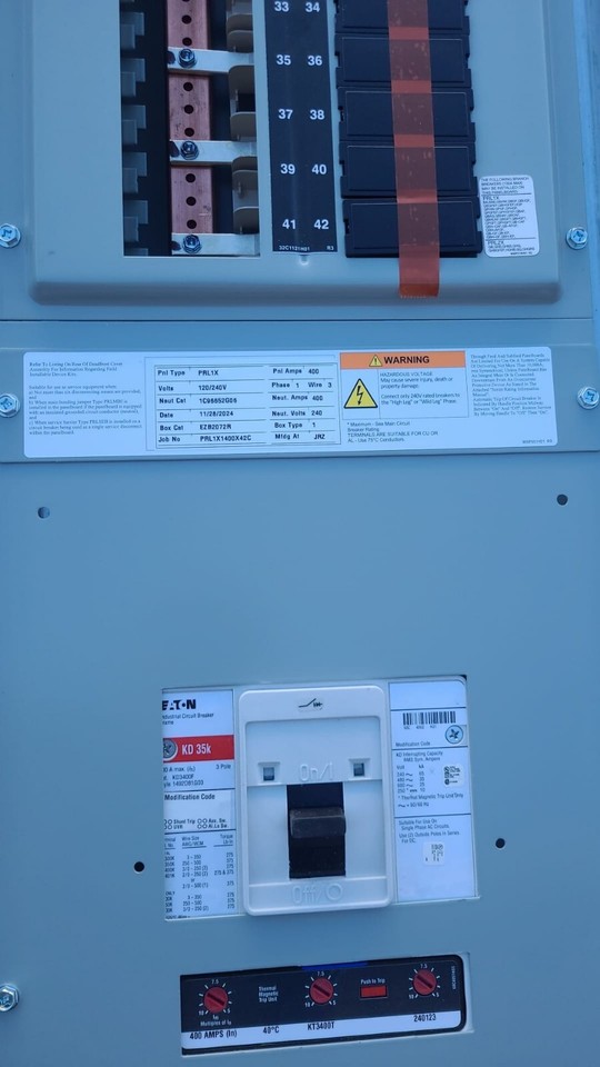 2 X 400 AMP Panelboard Main Breaker NEMA 3R 240V Single Phase 42 cir ...