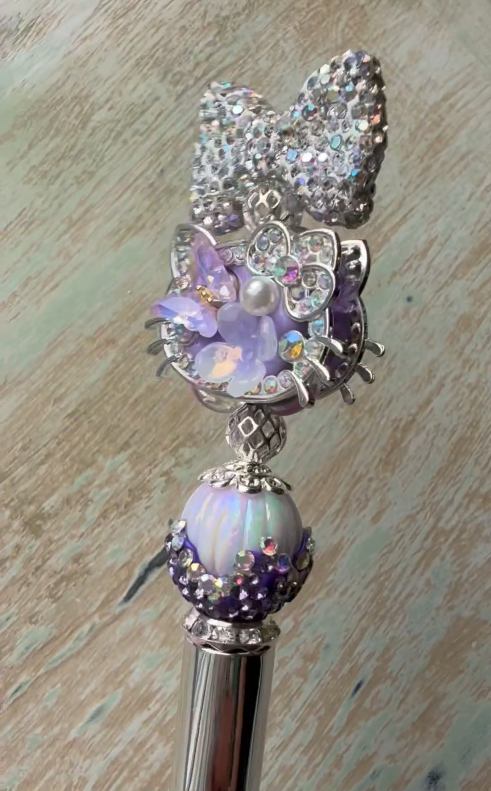 Custom hand made beaded pens! Bling pens! H Kitty! Gifts, basket filler ...