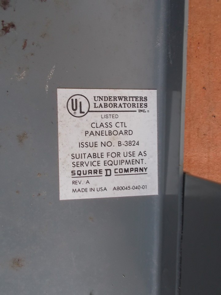Underwriters Class CTL Panelboard w/ Circuit Breaker Q2MB 3-Pole 200Amp ...