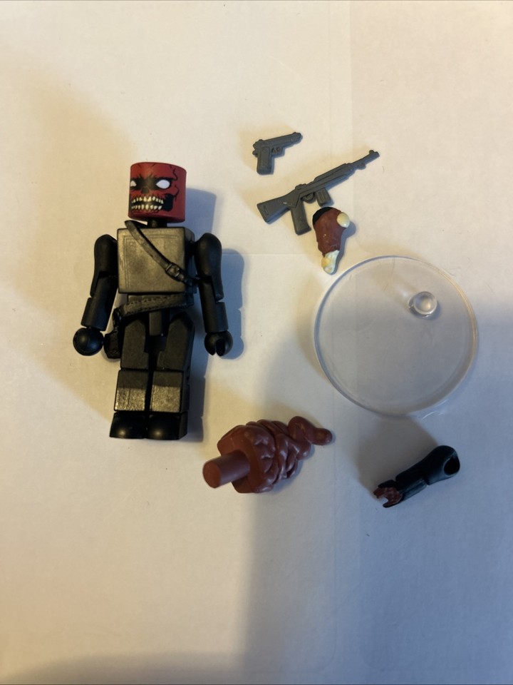 diamond select marvel comics marvel zombies Red Skull Minimate Figure ...