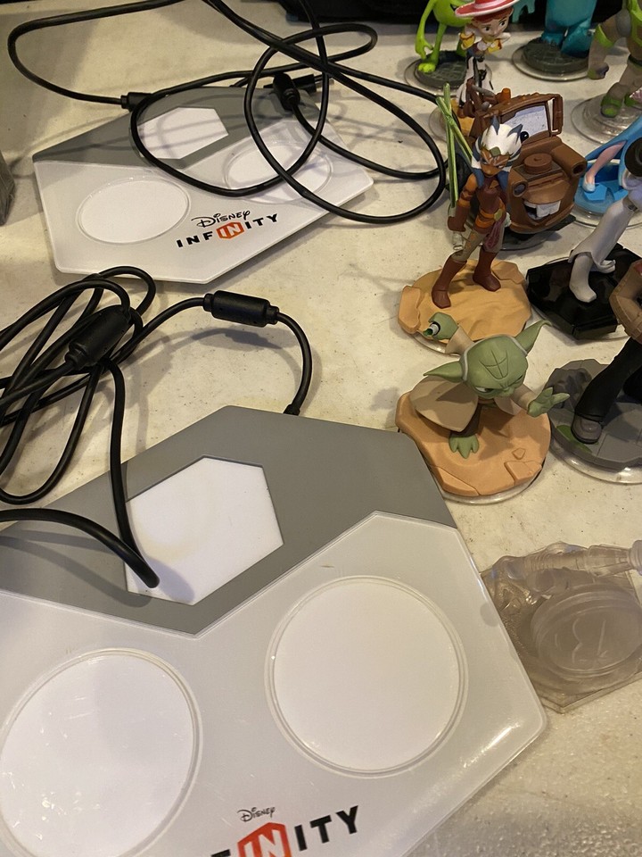 Disney Infinity Bag Figurine Carrier Character Case Storage 27 Figures ...