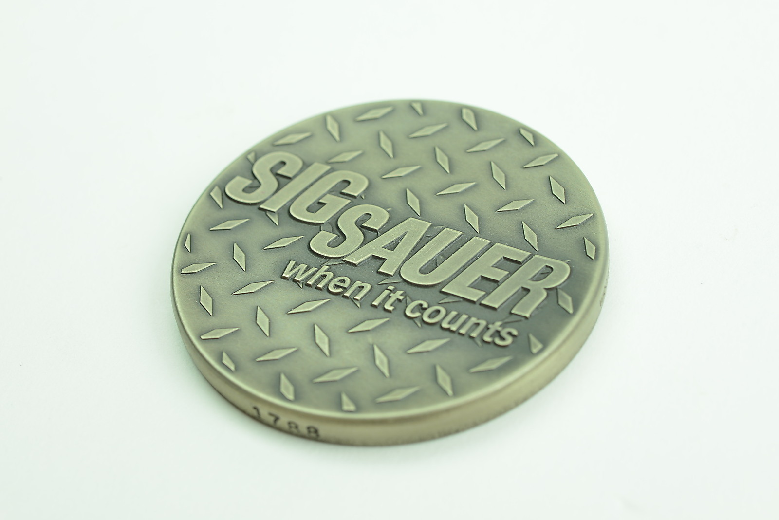 2013 Sig Sauer Pistol Gun Challenge Coin Medallion (RARE) P229, P228 ...