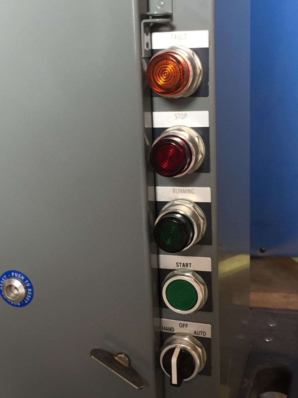 ALLEN-BRADLEY 1232X-BNCD-25R SIZE 1 600V 3PH 10HP COMBINATION MOTOR ...