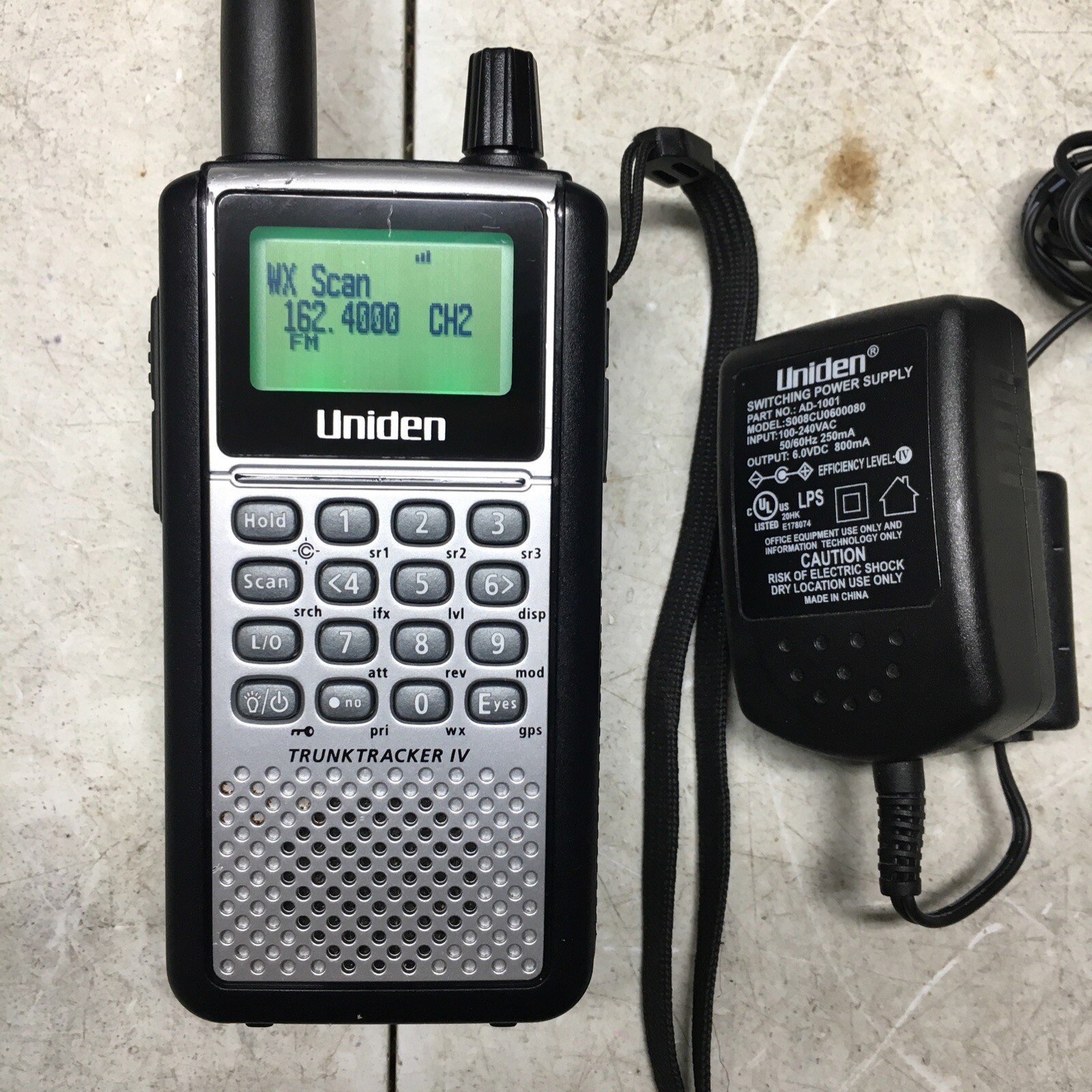 UNIDEN BCD396T TRUNKTRACKER IV APCO 25 Digital Police Handheld Scanner ...