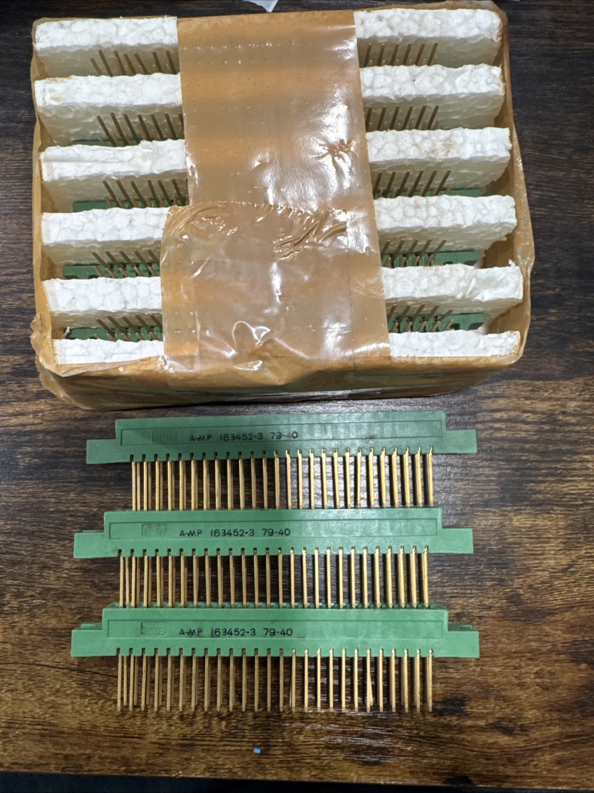 Lot of 8 - AMP Vintage Card Edge Connector, NOS, 52 Gold Pins 163452-3 ...