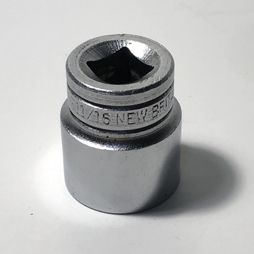 Vintage New Britain Tools 11/16”Socket 12 Point NB-1222 Made in USA 3/8 ...