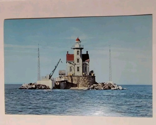Stratford, Connecticut Postcard Stratford Shoal Lighthouse 1950s ...