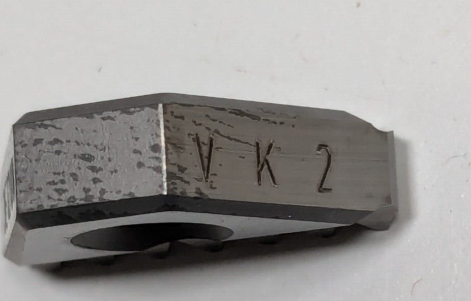 NEW Unused Single VARGUS VARDEX THREAD MILL INSERT - 3E 12UNTM2 - Grade ...
