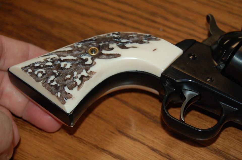 RUGER NEW MODEL BLACKHAWK OR OLDER VAQUERO IMITATION STAG GRIPS | eBay