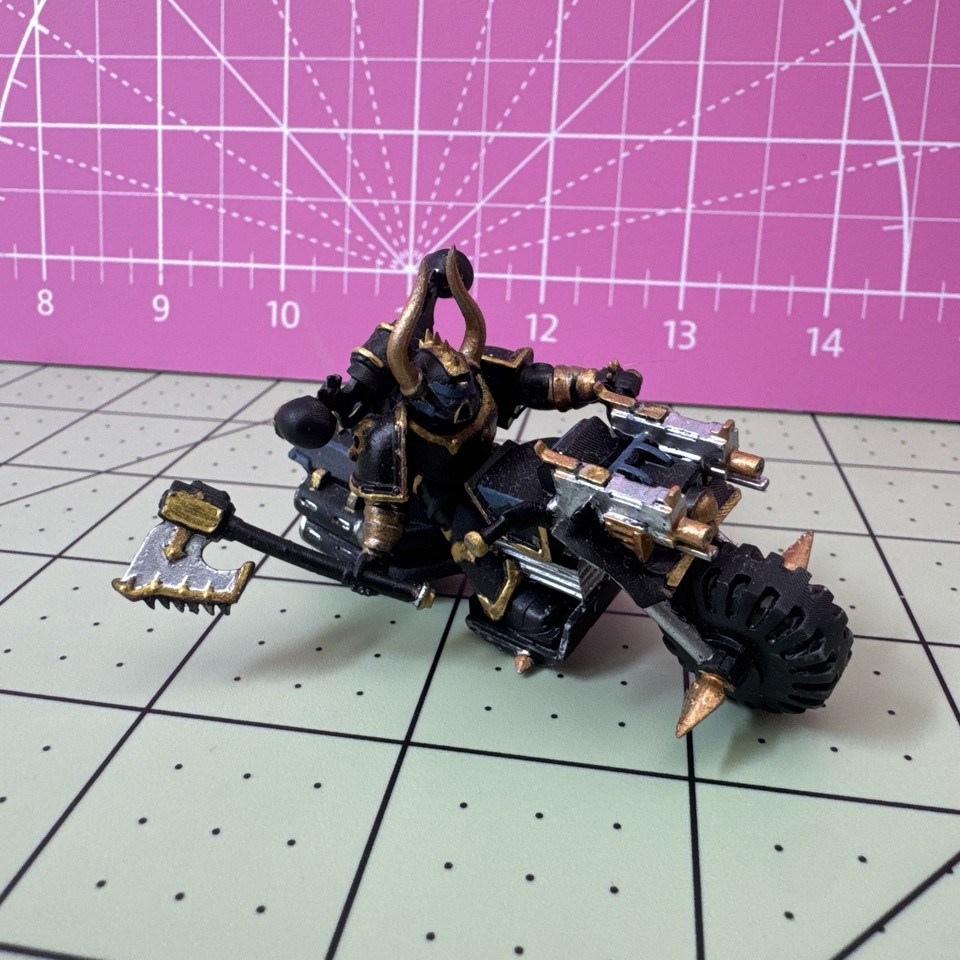 Warhammer 40K Chaos Space Marine Chaos Biker Warbike War Bike Game Work ...
