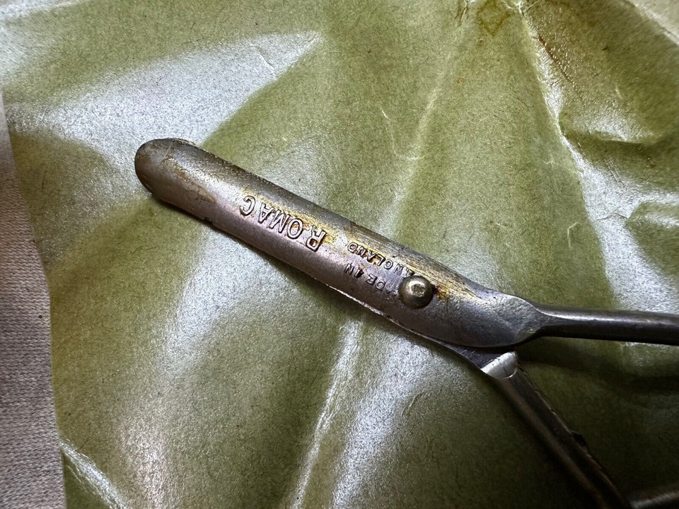 Orignal British Army Tyre Puncture Repair Kit - Lorry, Jeep, Bike - WW2 ...