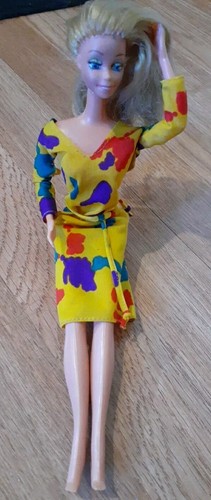 1966 Twist & Turn "Barbie" Doll - By Mattel, Inc. - Taiwan Push Button ...