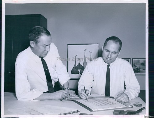 1962 Photo Henry F Warren & Son David Collaborating On Furniture ...