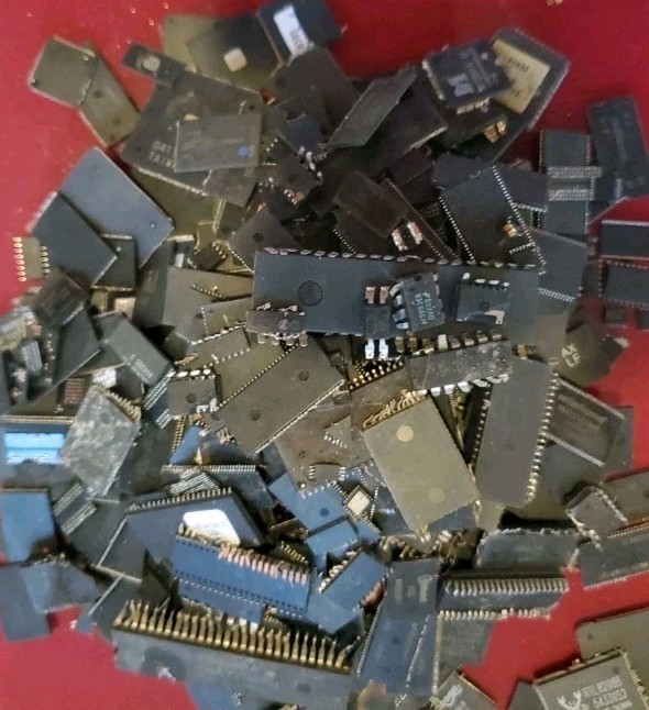 23.4 Oz Lot Vintage Ceramic IC Chip for Gold Scrap Recovery ...