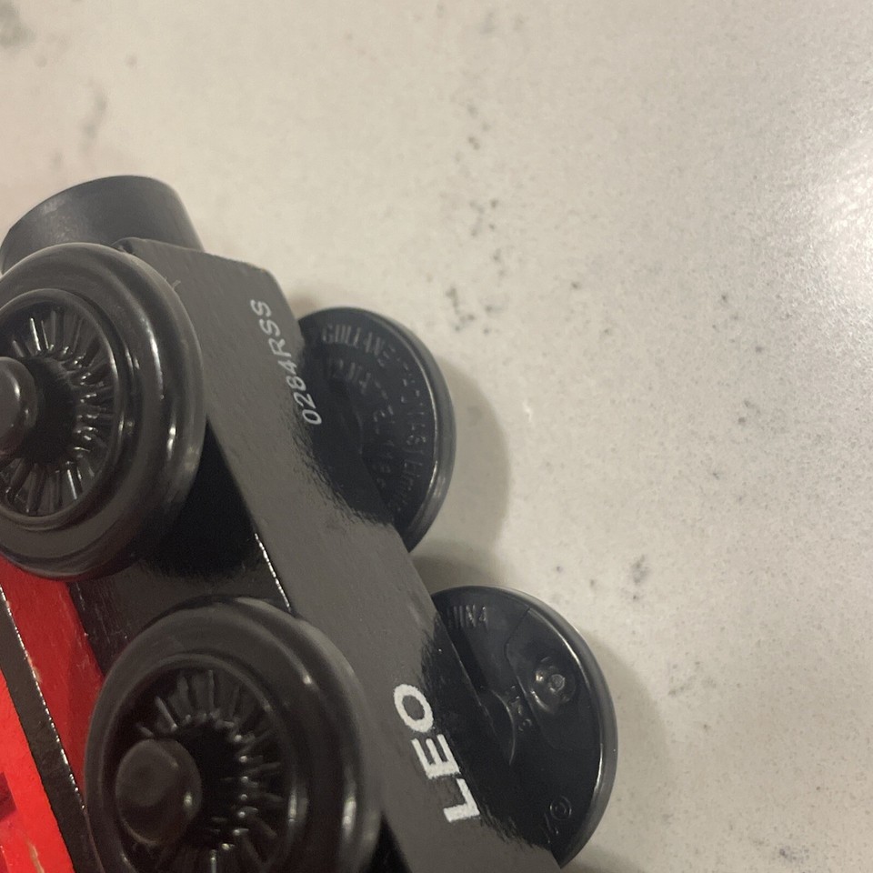 Rare “MY CUSTOM ENGINE” 2012 THOMAS Leo Red #1 TRAIN WOODEN RAILWAY ...