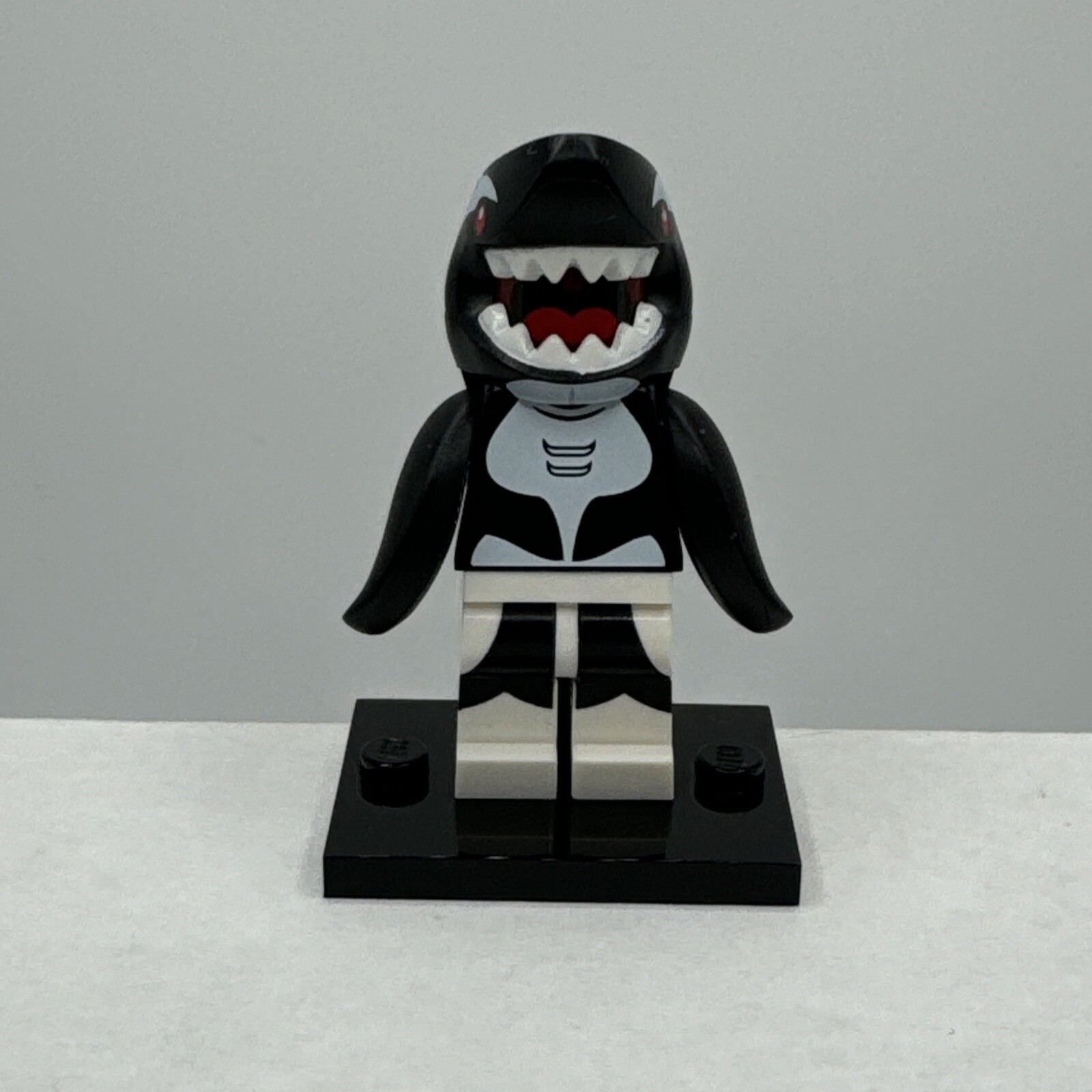 The LEGO Batman Movie Series 1 Minifigure 71017 - Orca (SEALED) | eBay
