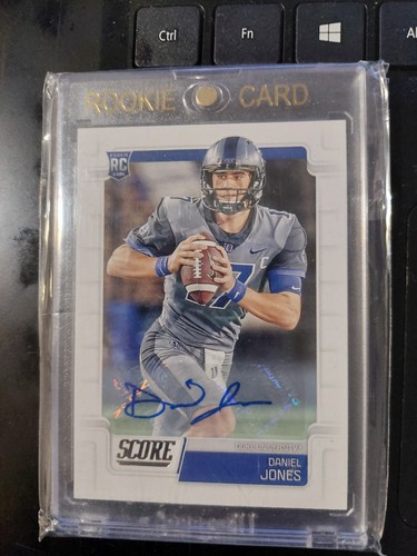 2019 Score Football Card Daniel Jones Autograph RC #331 | eBay