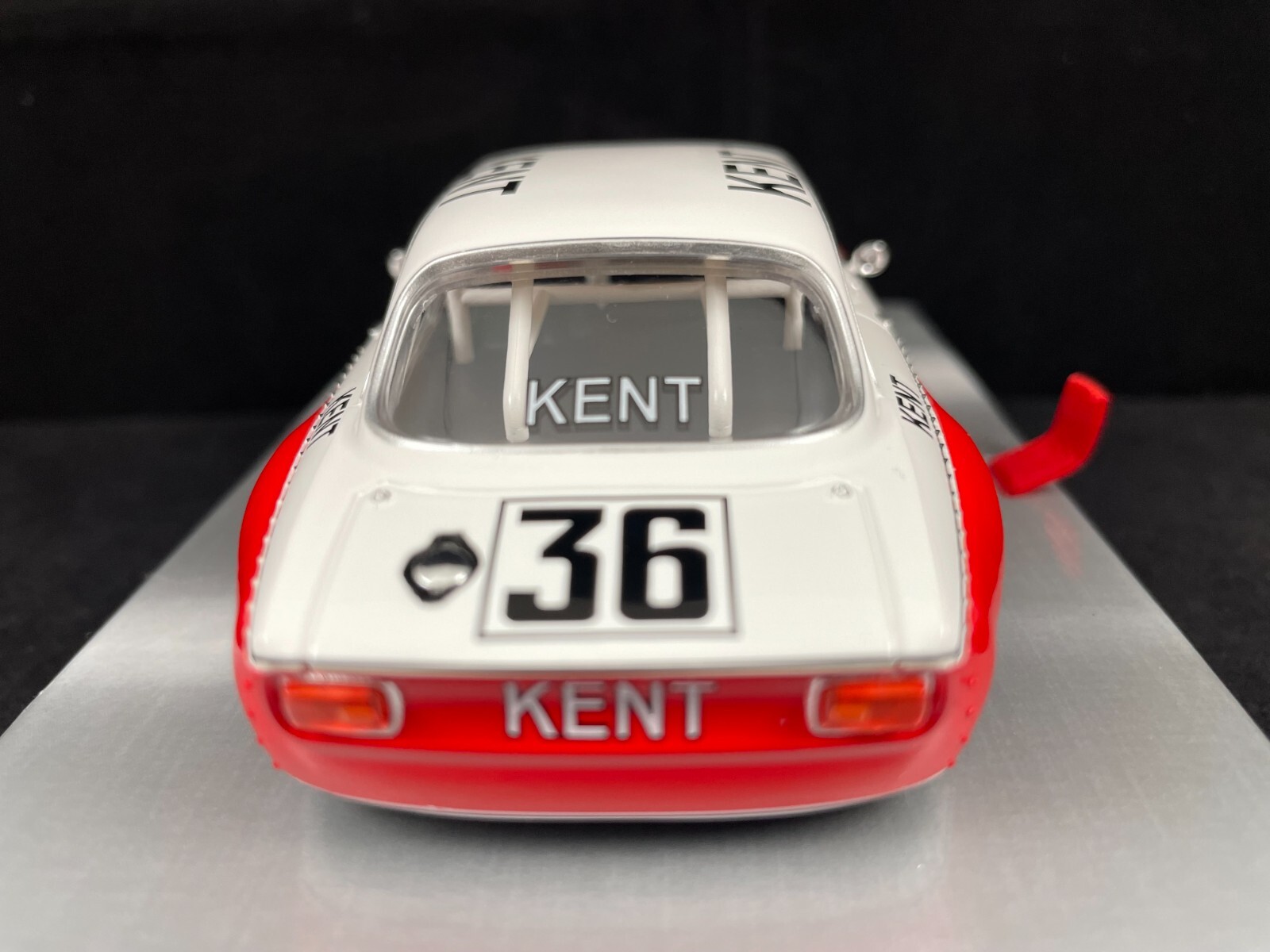 RS0174 REVO SLOT ALFA ROMEO GIULIA SPRINT GT KENT RED #36 SLOT CAR 1:32 | eBay