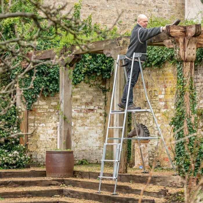 Henchman Hi Step Platform Ladder For Uneven Ground - All Sizes | eBay UK